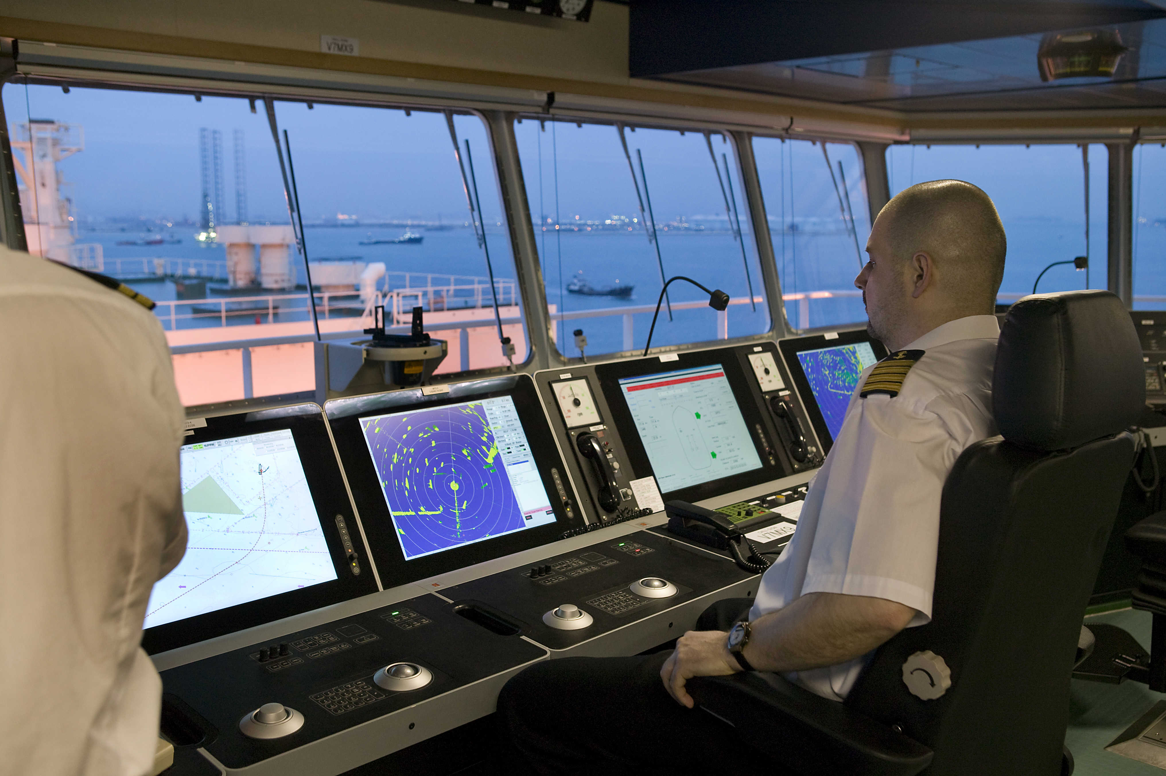 ARPA radar - Kongsberg Maritime ARPA radar - Kongsberg Maritime