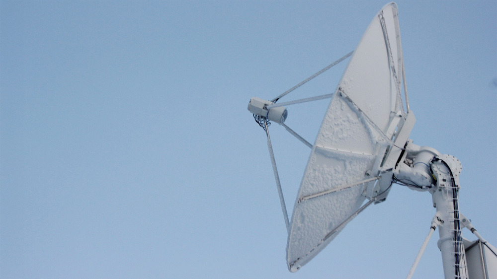 MEOS Antenna Tri-band - KONGSBERG - an international technology group
